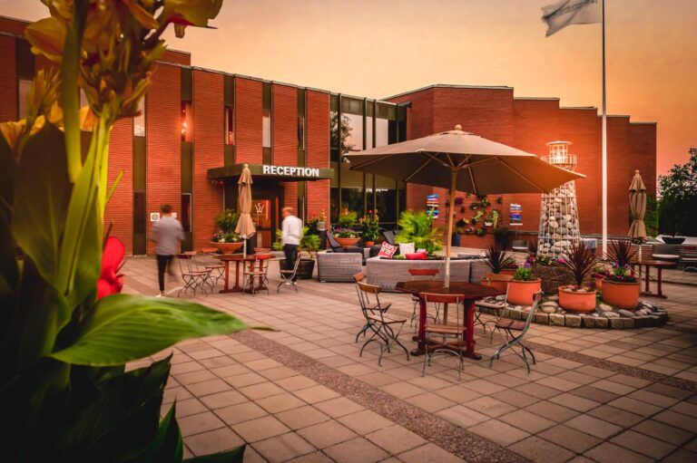 Din UGL utbildning börjar här, Vi bokar & håller UGL utbildningar